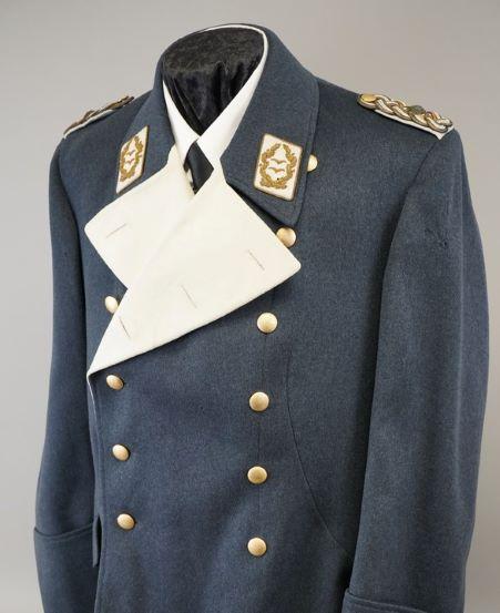Antiquities of the Reich | LUFTWAFFE GENERALS GREATCOAT. ( ATTRIBUTED.)